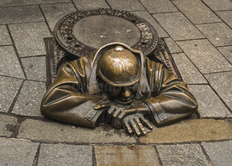 Cumil - Statue in Bratislava, Slovakia Editorial Image - Image of lazy ...