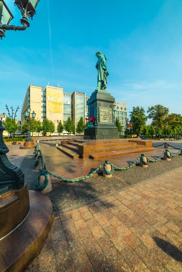 Monument a.S. Pushkin on Pushkin Square in Moscow Editorial Image ...