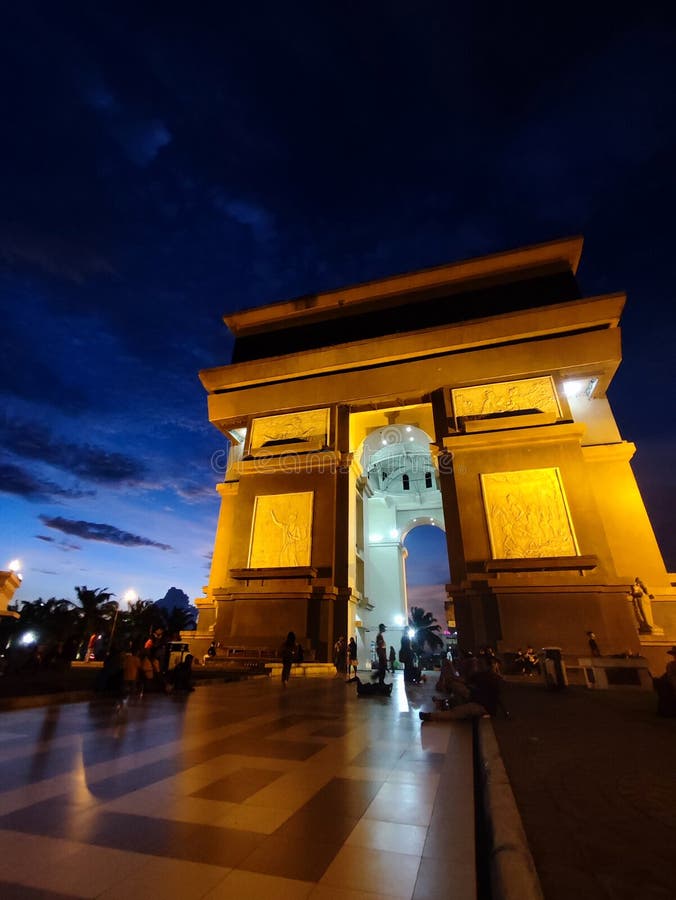 Monument Simpang Lima Kediri - Indonesia Stock Image - Image of simpang ...