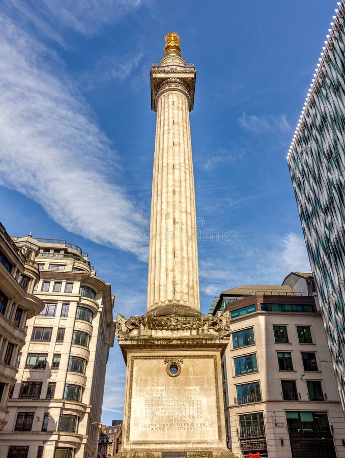 Monument To Great Fire of London in 1666, UK Stock Illustration ...