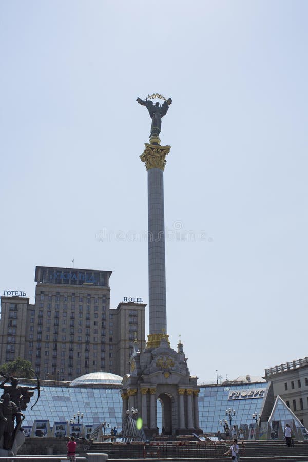 Monument To Independence Square. Kiev, Ukraine Editorial Photo - Image ...