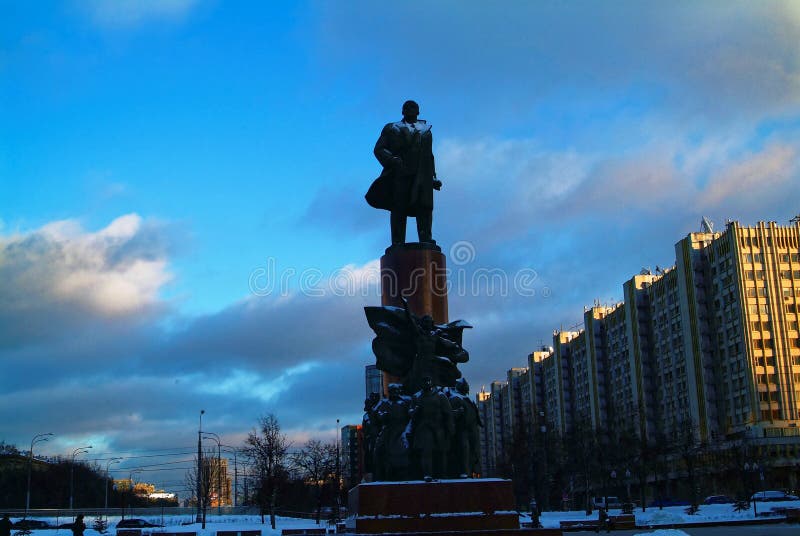 Monument To Lenin in Moscow Editorial Stock Image - Image of bolsheviks ...