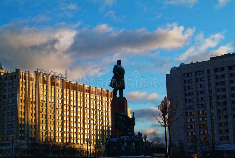 Monument To Lenin in Moscow Editorial Image - Image of dictator ...