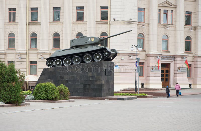 Monument to the tank editorial stock image. Image of landmark - 101361624