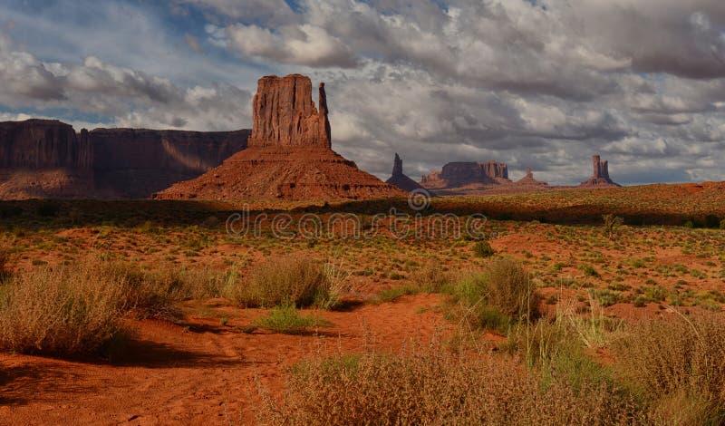 Monument Valley Desert Monuments Stock Photo - Image of america, canyon ...
