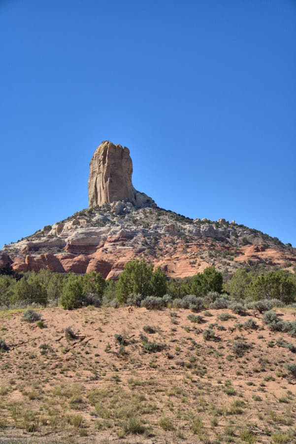 Monument Valley Experiences a Desert Climate with Cold Winters and Hot ...