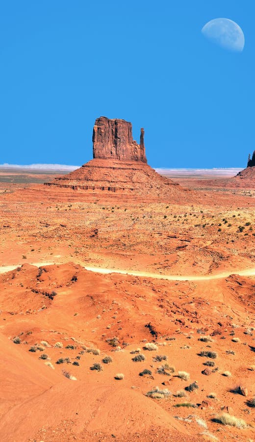 Monument Valley Moonrise stock image. Image of beautiful - 55353223