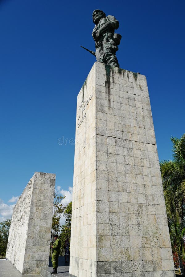 Monument van Che Guevara redactionele foto. Image of openlucht - 88762621