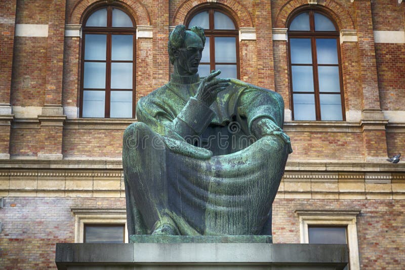 Josip Juraj Strossmayer-Statue in Osijek, Kroatien Redaktionelles Bild ...