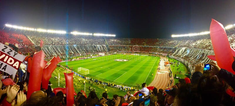 Monumental foto editorial. Imagen de monumental, mejor - 93000056