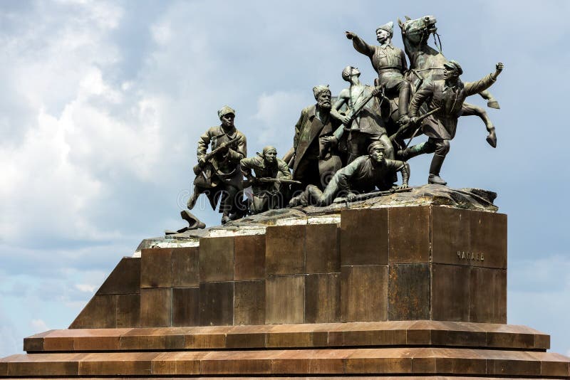 Monumento de Chapaev imagen editorial. Imagen de caballo - 95107840