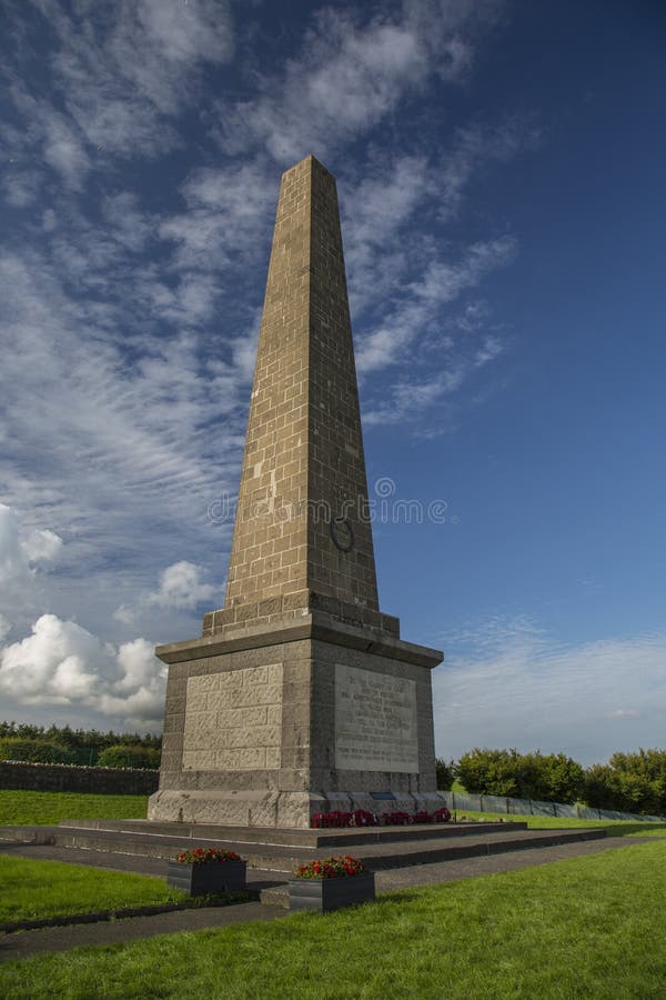 Monumento de Knockagh fotografía editorial. Imagen de conmemorativo ...