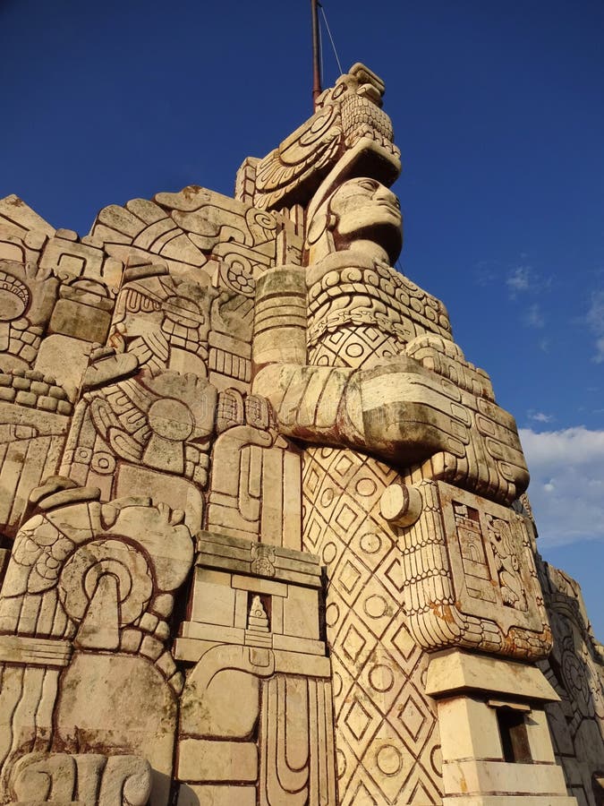 Monumento De La Patria En Merida Yucatan Foto de archivo - Imagen de ...