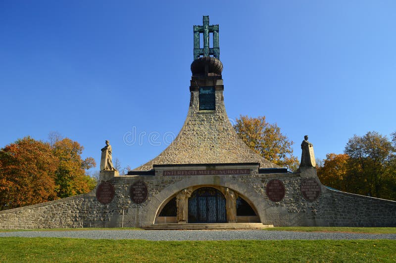 Monumento 6 De La Paz De Austerlitz Cerca De La República Checa De ...