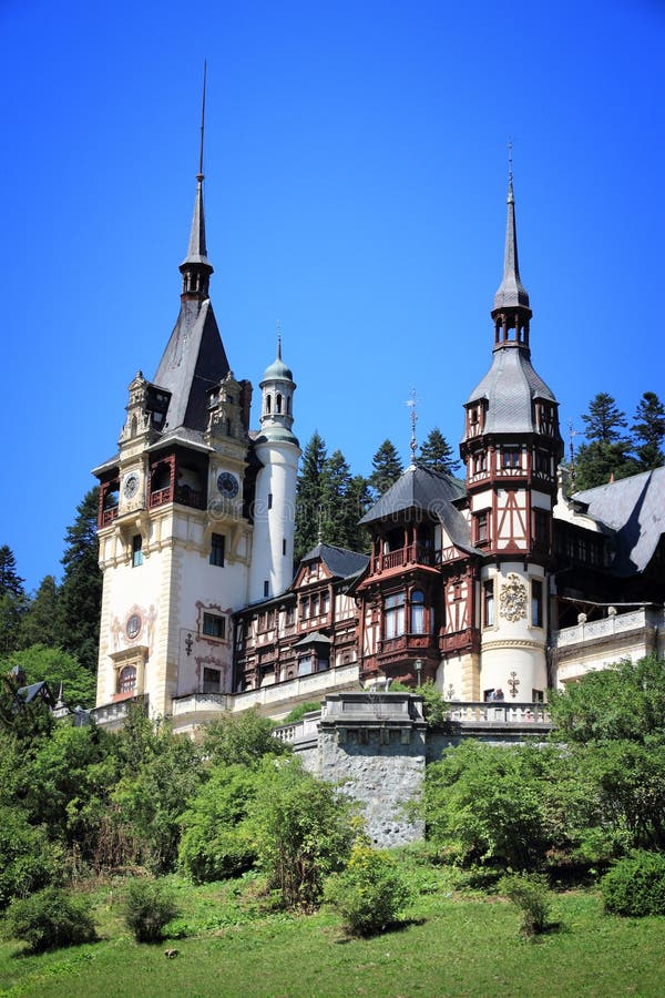 Monumento de Rumania imagen de archivo. Imagen de edificio - 101638739