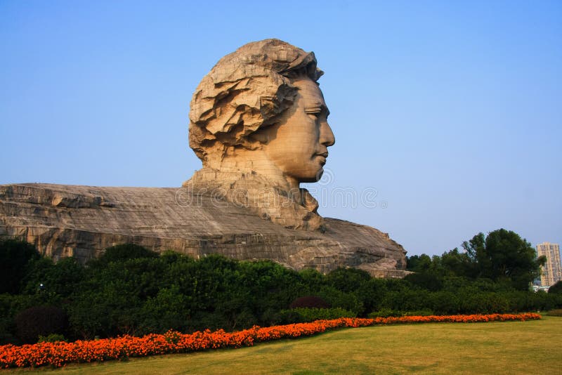 Monumento - La Sfinge Di Giovane Mao Fotografia Editoriale - Immagine ...