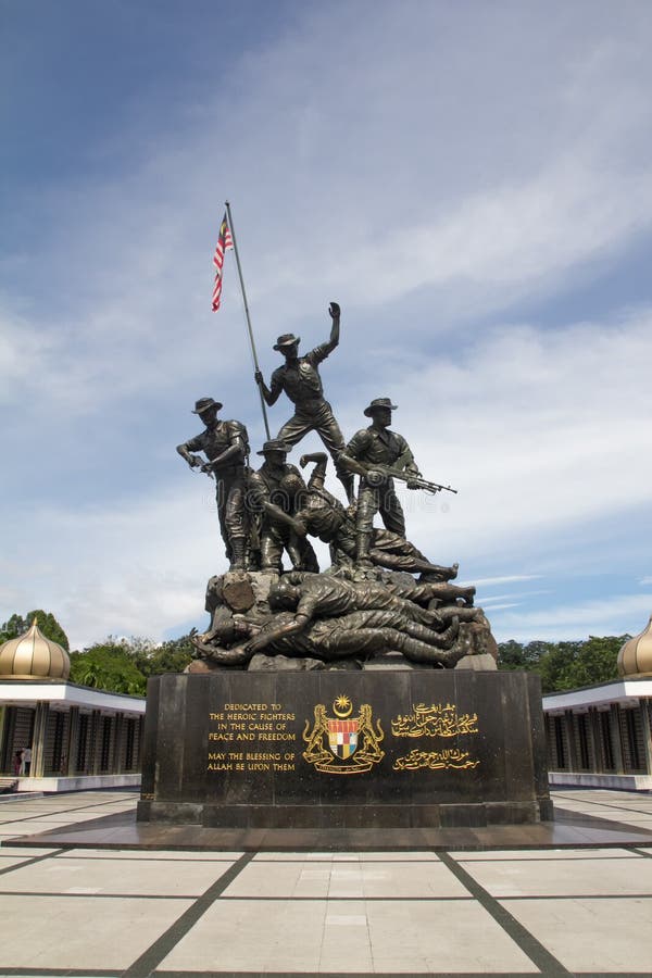 Monumento Malaysia De Tugu Negara Fotografia Editorial - Imagem de céu ...