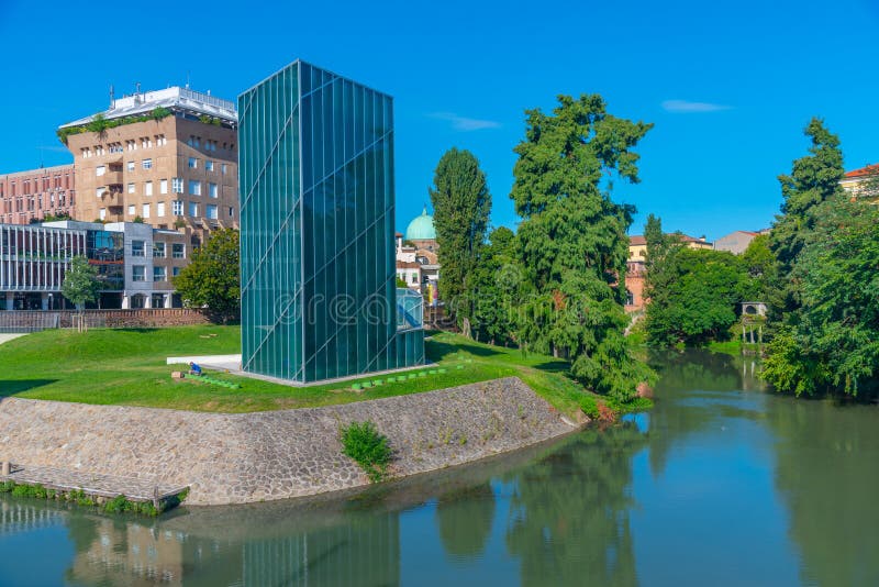 Monumento â€œMemoria E Luceâ€ in Italian Town Padua Editorial Stock ...