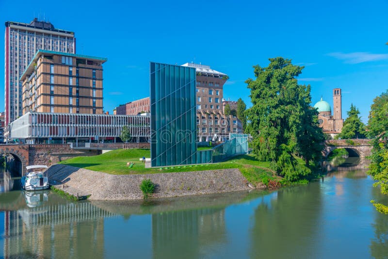 Monumento â€œMemoria E Luceâ€ in Italian Town Padua Editorial ...
