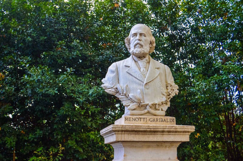 Monumento a Menotti Garibaldi En Roma Foto de archivo - Imagen de ...