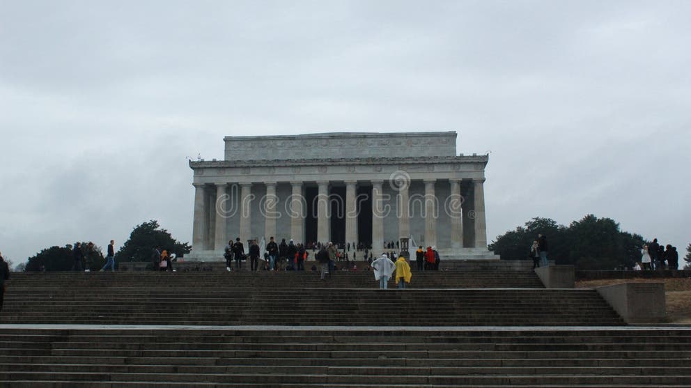 Monuments on Capitol hill editorial photography. Image of capitol ...