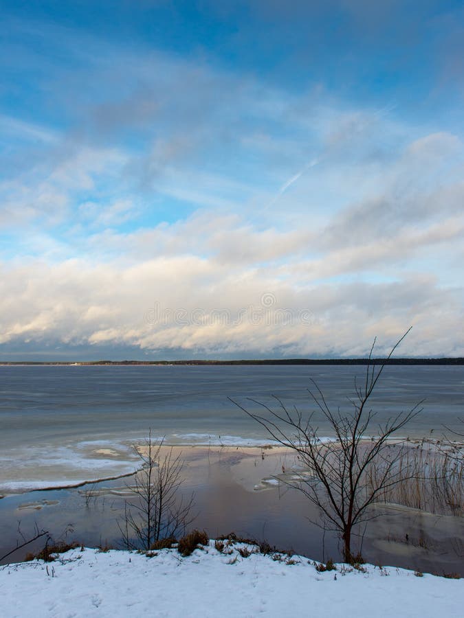 Moody Overcast Winter Day at the Lake Stock Image - Image of sandstone ...