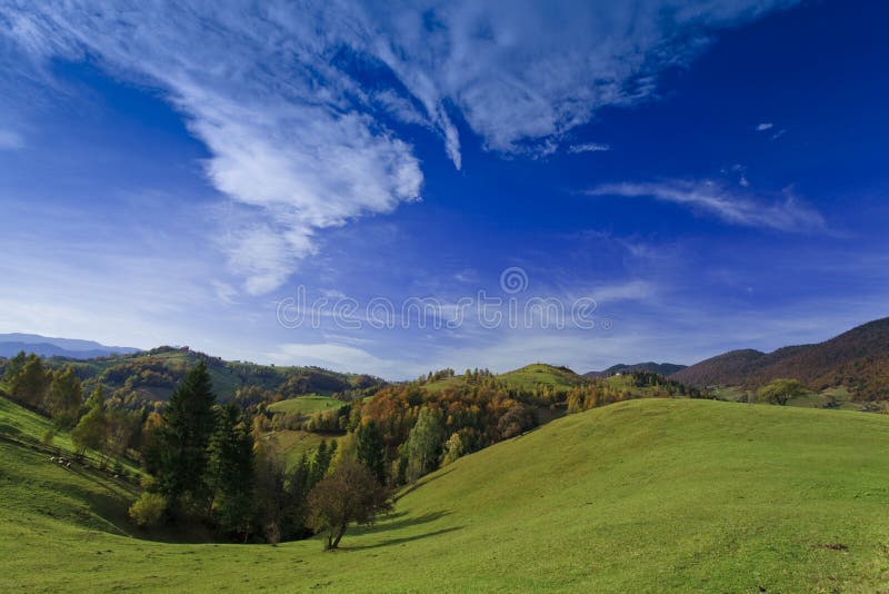 Mooi berglandschap stock foto. Image of schaduwen, buiten - 11605110