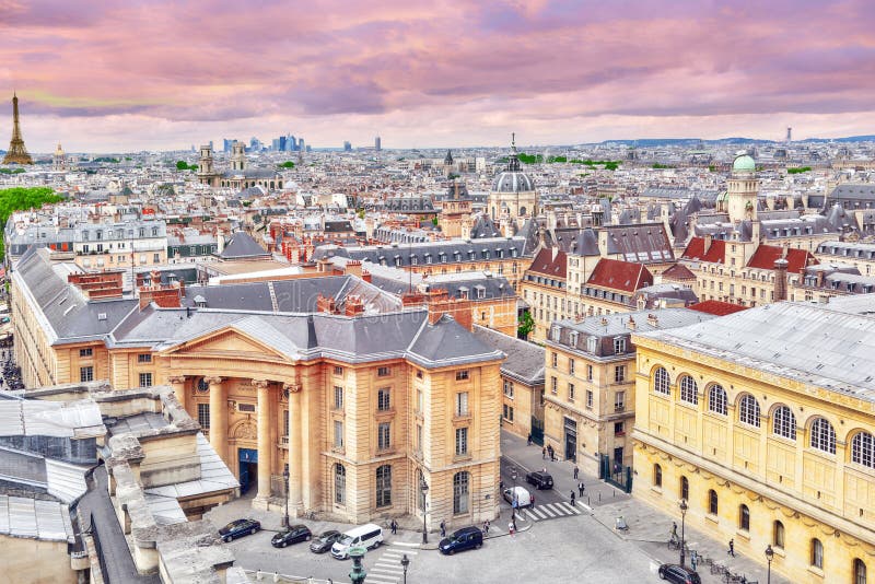 Prachtig Panoramisch Uitzicht Op Parijs Vanaf Het Dak Van De Panthéon ...