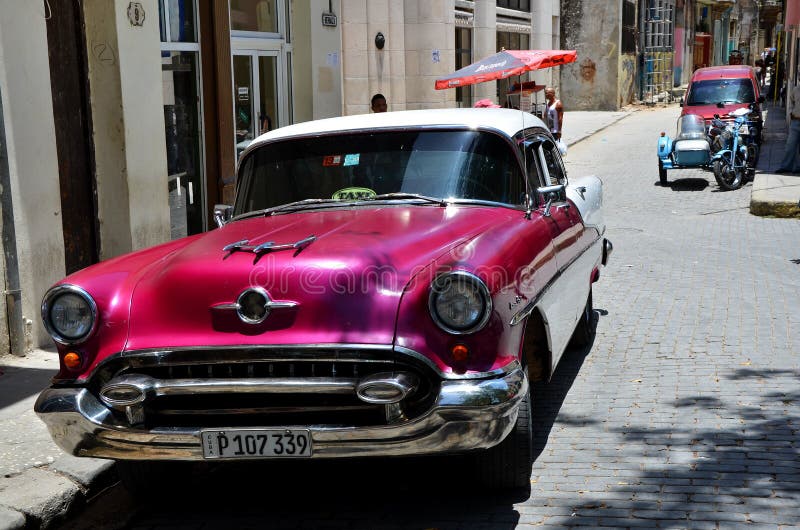 Mooie Auto's Van Cuba, Havana Redactionele Foto - Image of architectuur ...