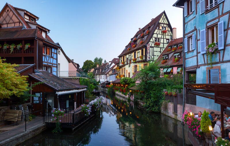 Oude Stad Van Colmar, De Elzas, Frankrijk Redactionele Foto - Image of ...