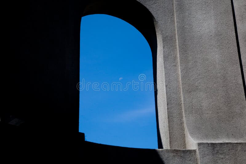 Moon Arch Picture. Image: 6120733