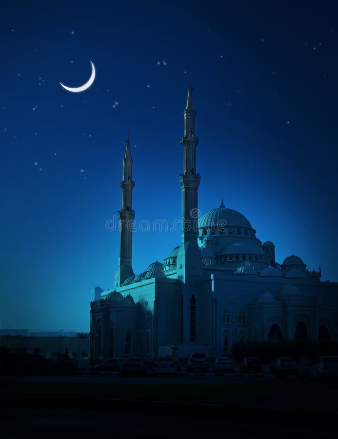 Moon and mosque stock image. Image of glorious, fajr - 20620381
