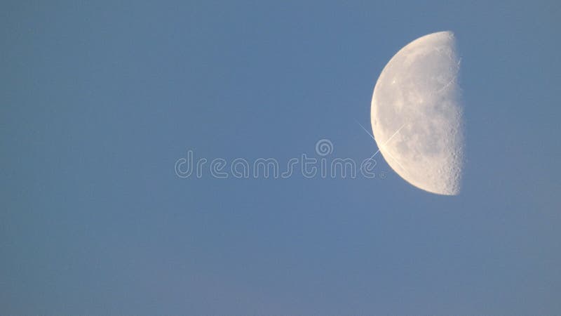 Moon Muhn Last Quarter Headings for the New Moon Stock Photo - Image of ...