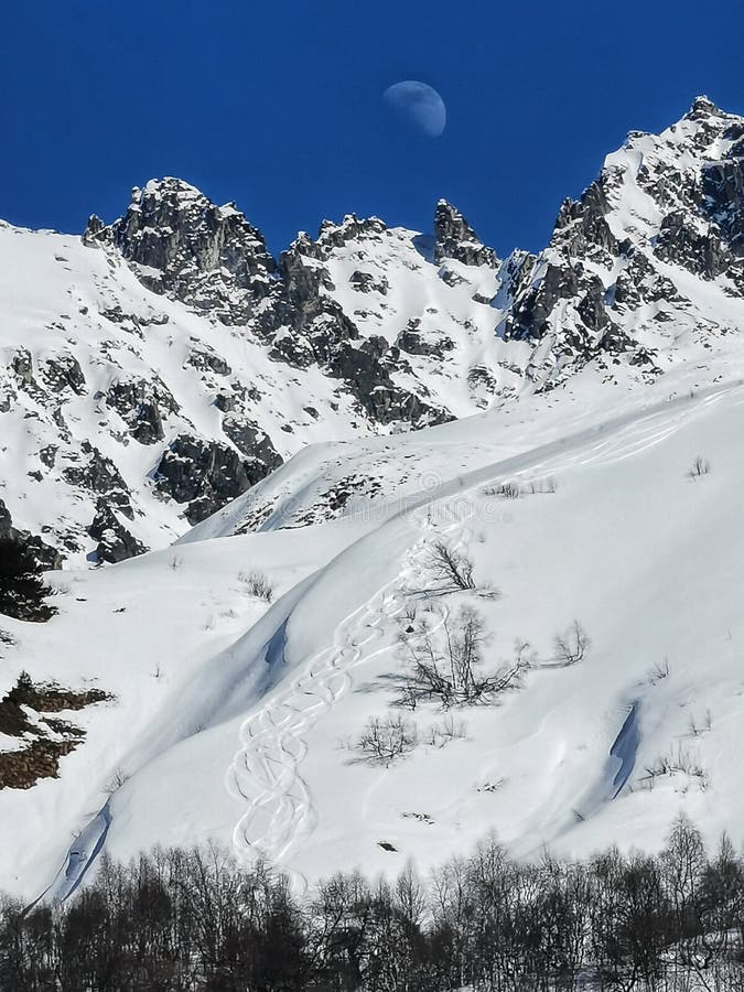 Moon ride in powder stock photo. Image of offpiste, snowboard - 177508532