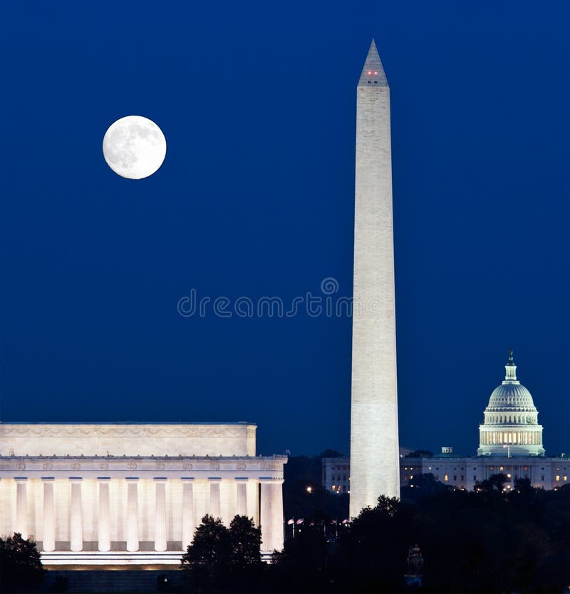 Moon Rising in Washington DC Stock Image - Image of architecture ...