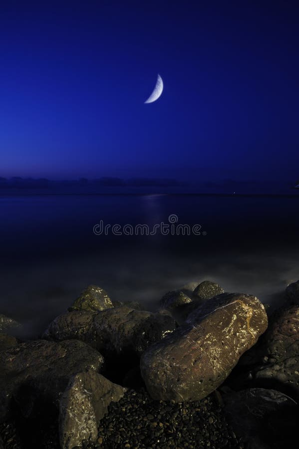 Moonrise over the Ocean stock photo. Image of waves, banks - 16974