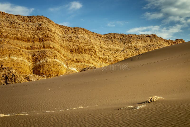 Moon Valley Dramatic Landscape at Sunset, Atacama Desert, Chile Stock ...