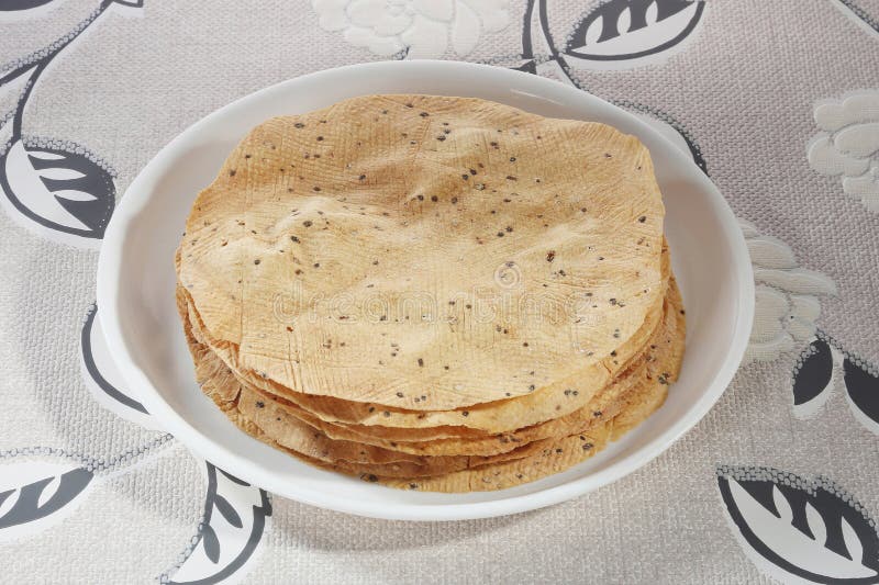 Moong Dal Pappad or Masala Pappad Stock Image - Image of peper, snack ...