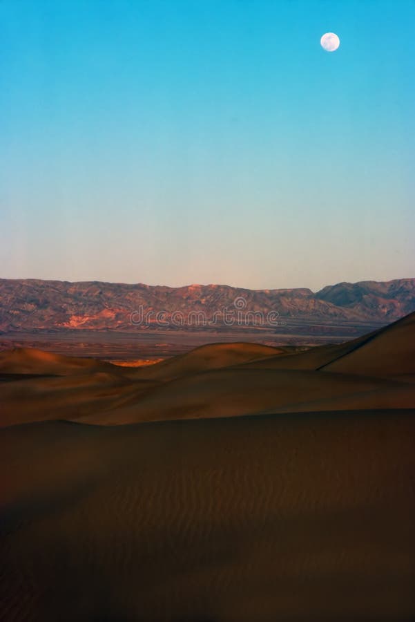 Moonrise stock photo. Image of moonrise, desert, arid - 35438092