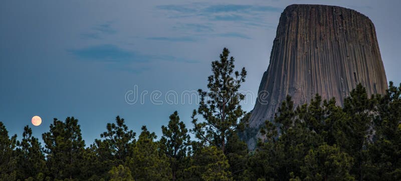 Moonrise Panoramic on Devils Tower in the Distance, Devils Tower ...