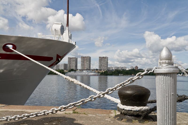 The moored ship stock image. Image of rostrum, rope, landing - 11543183
