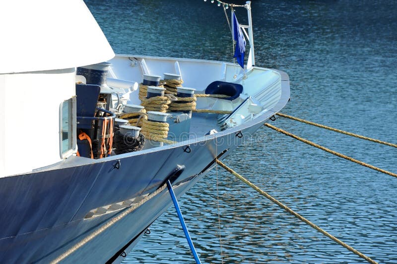 Mooring winch with hawser stock image. Image of moored - 136561743