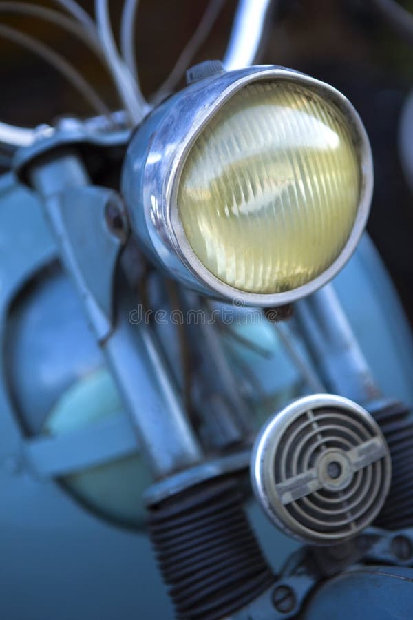 432 Old Rusty Moped Stock Photos - Free & Royalty-Free Stock Photos ...