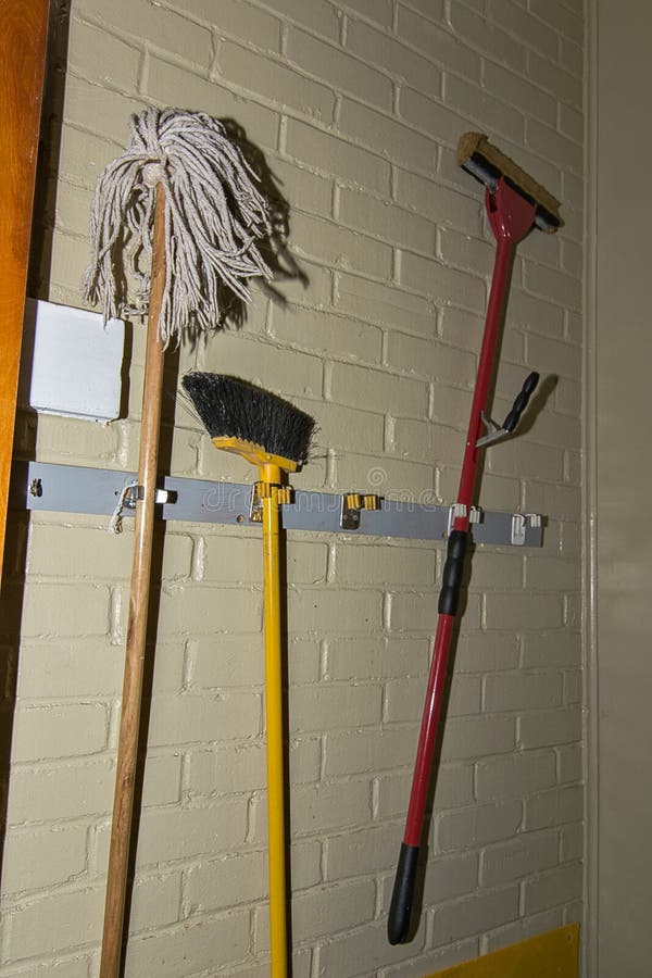 Old Fashioned Toilet Sign Hanging Wall Stock Photos - Free & Royalty ...