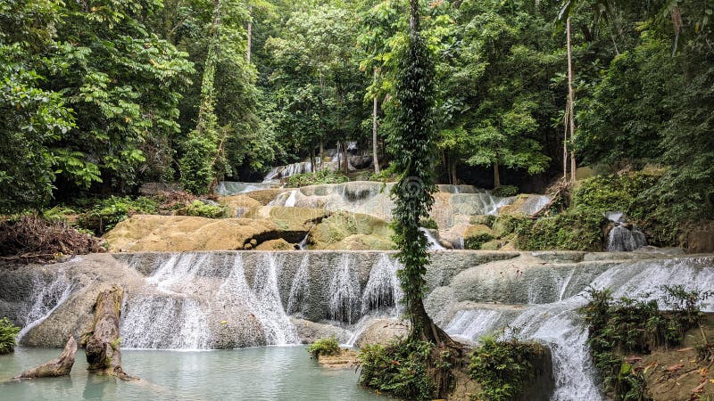 Moramo Waterfall stock image. Image of forest, stunning - 262231095
