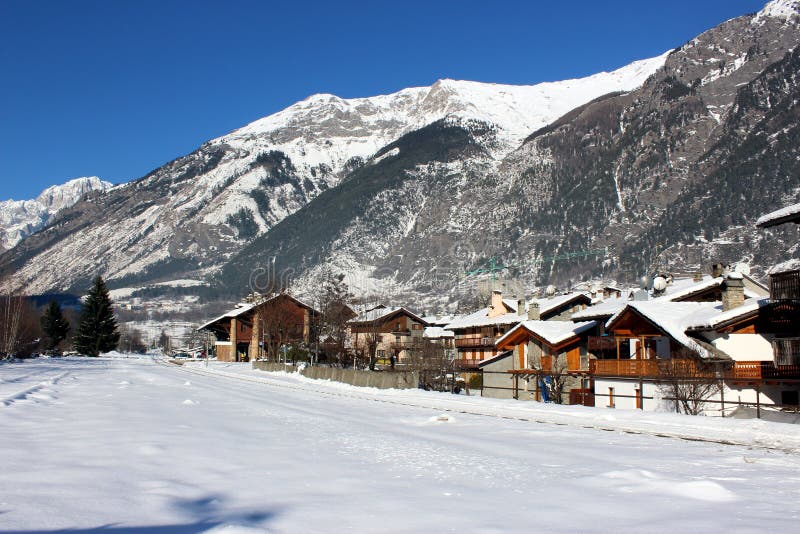 Morgex, Italia immagine stock. Immagine di alpi, turismo - 80628187