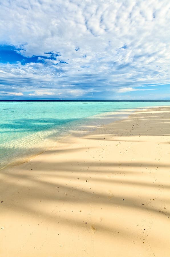Sandbank stock photo. Image of calm, empty, fluffy, white - 19379774