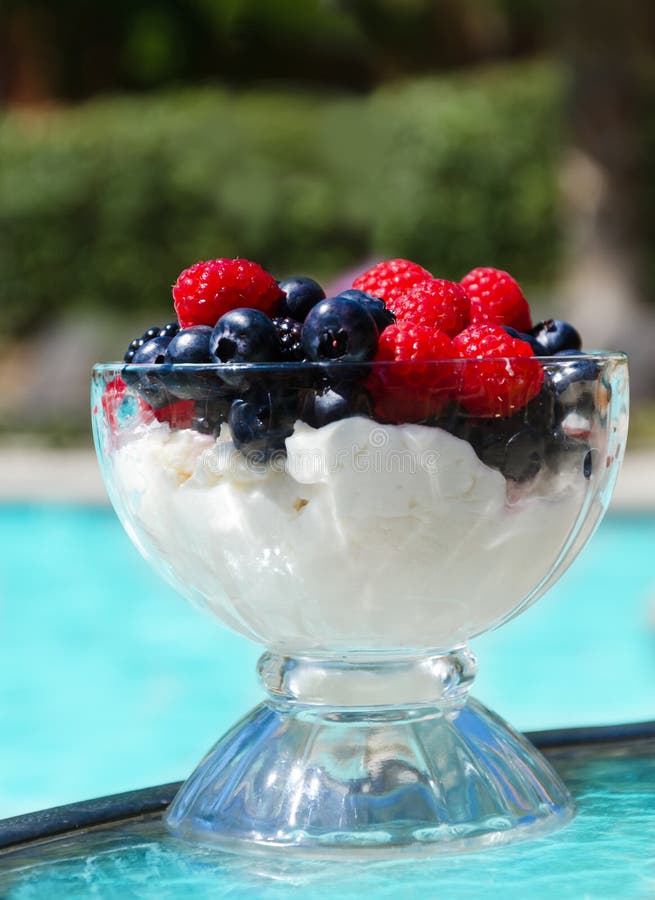 Morning Dessert with Berries Stock Image - Image of gourmet, food: 32954687