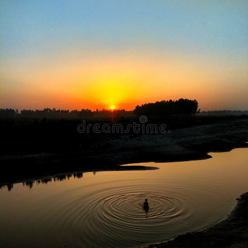 Morning dusk bath ocean stock image. Image of afterglow - 202249229