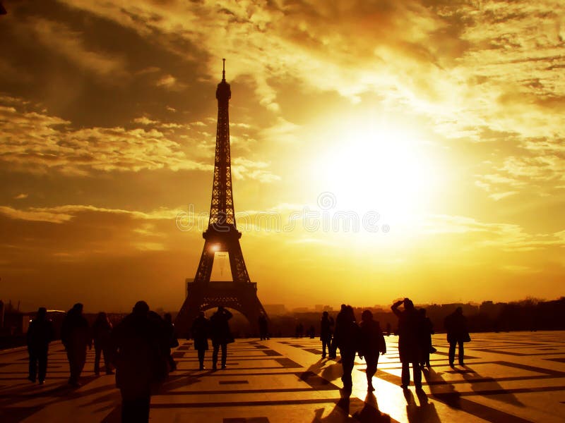 Morning Eiffel Tower - Paris Editorial Stock Image - Image of antique ...